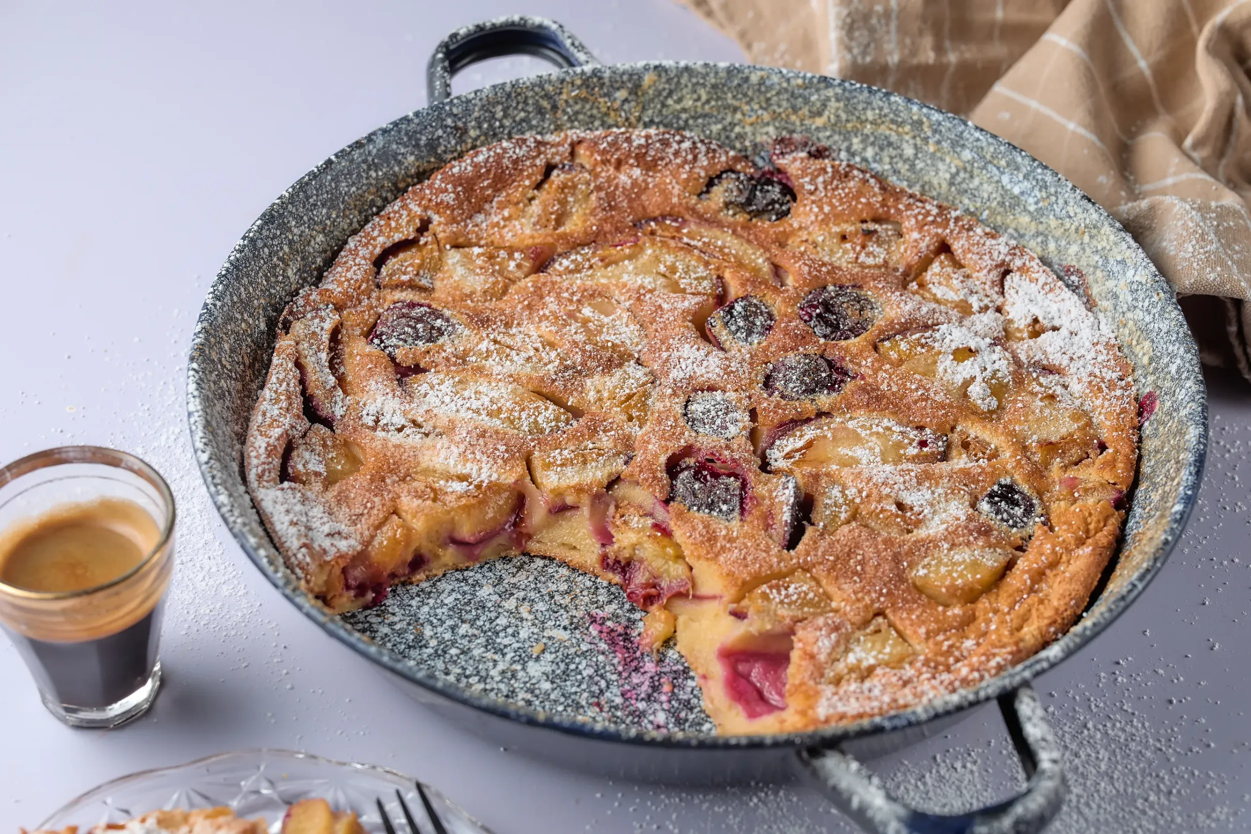 Szilvás clafoutis recept | Street Kitchen